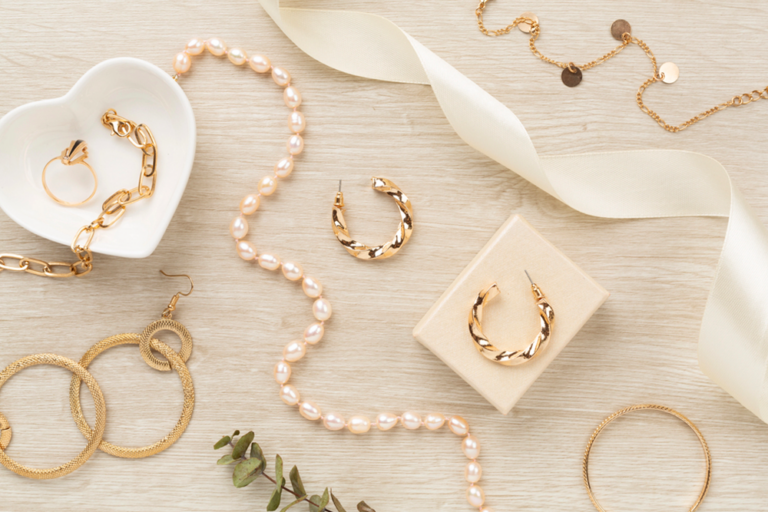 5 Jewelry Business Ideas To Launch In 2025 - Fame Accessories | Fame ...